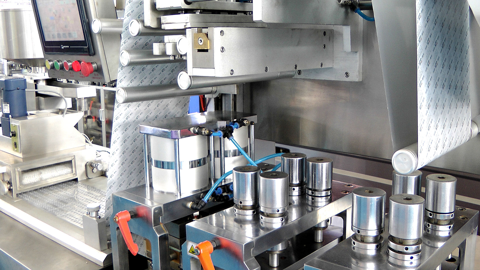 Blister machine automatique www.Minipress.ru Moscou phone +74953643808 ...